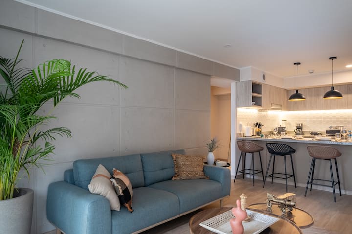 New Modern Apartment With Balcony In Miraflores. - Lima