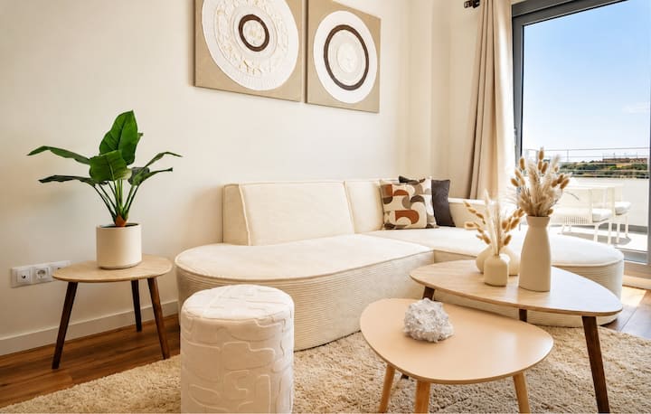 Stylish 3 Bedroom Apartment In Habitat Estepona - Estepona