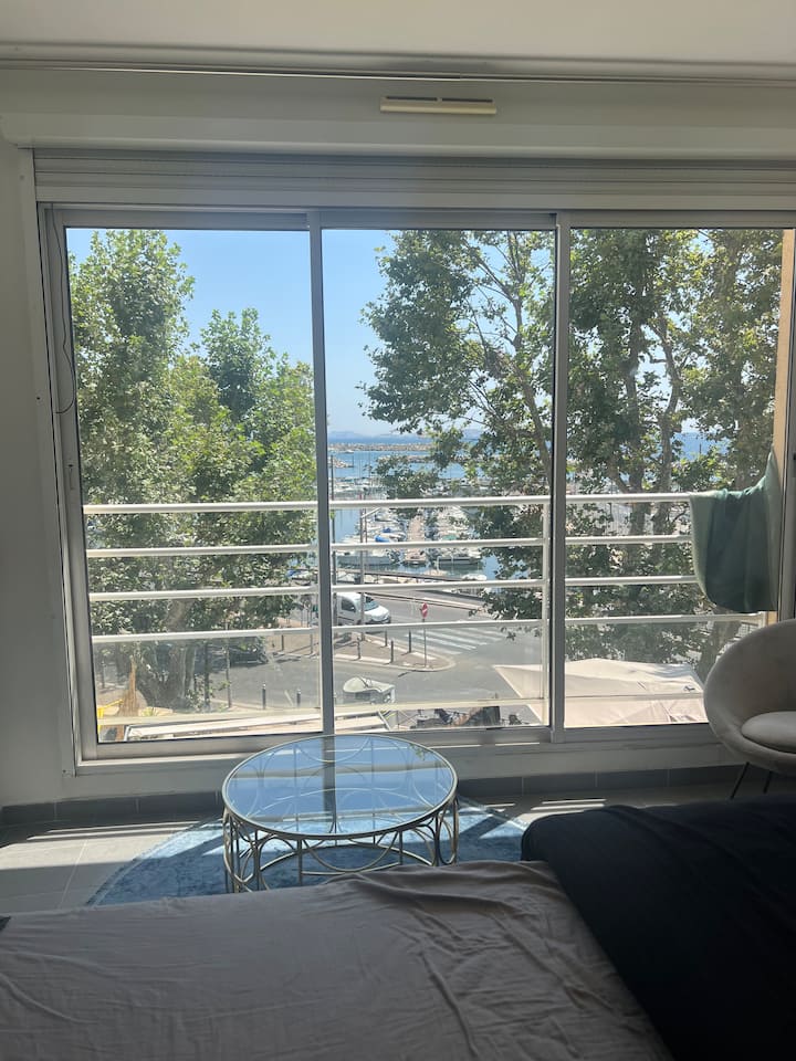 Très Beau T4 Avec Vue Mer Exceptionnelle ! - Marseille