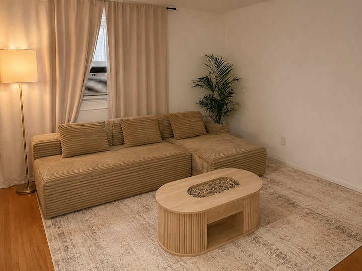 Cozy & Chic Apartment - Union City