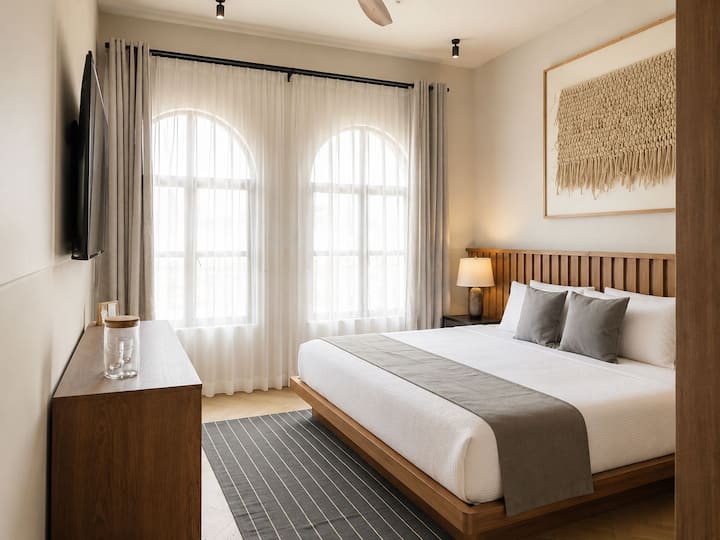 Boutique Hideaway With Madero Street Views. - Mexico