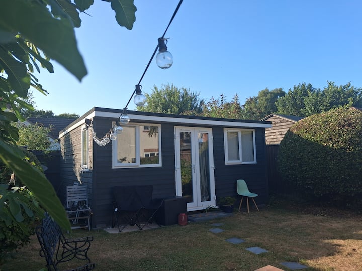 Camping In Summer House. - New Milton