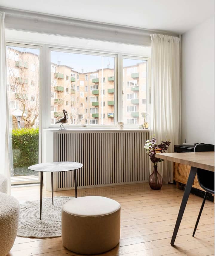 Stilfuld Lejlighed Med Terrasse På Amager - Copenhagen