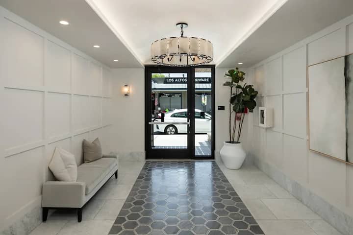 Brand New Luxury 1b1b Condo In Downtown Los Altos! - Los Altos, CA