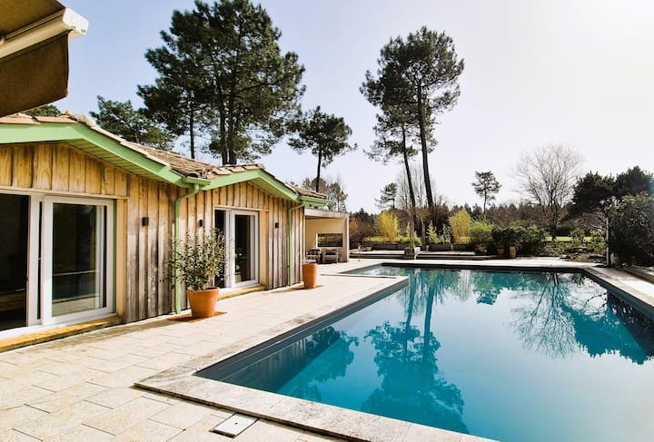 Villa Contemporaine Avec Piscine Vue Golf Et Forêt - Le Teich