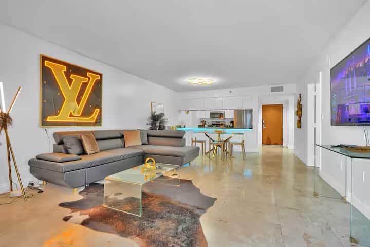 Brickell 1br Sleeps 5 | Ocean Views + Free Parking - Miami