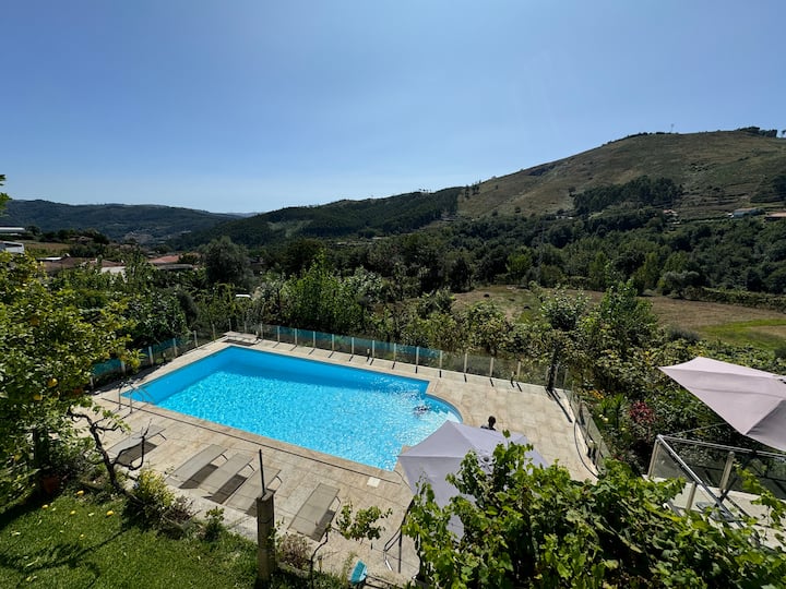 Villa Marinheiro, With Private Pool. - Guimarães