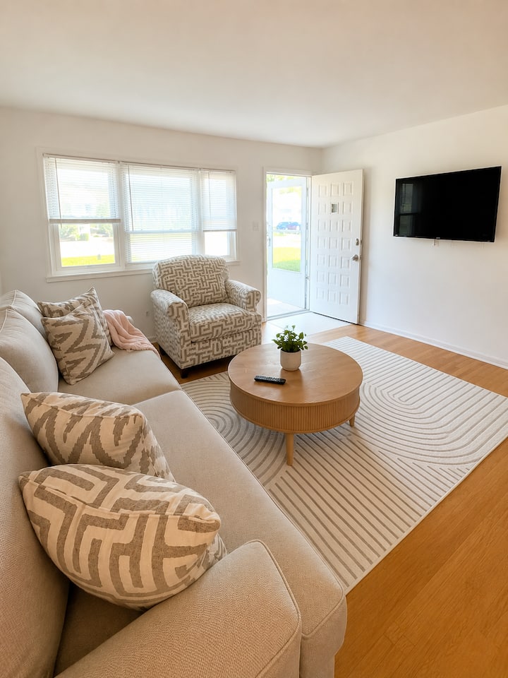 Beautiful 3 Bedroom Home - Rotterdam, NY