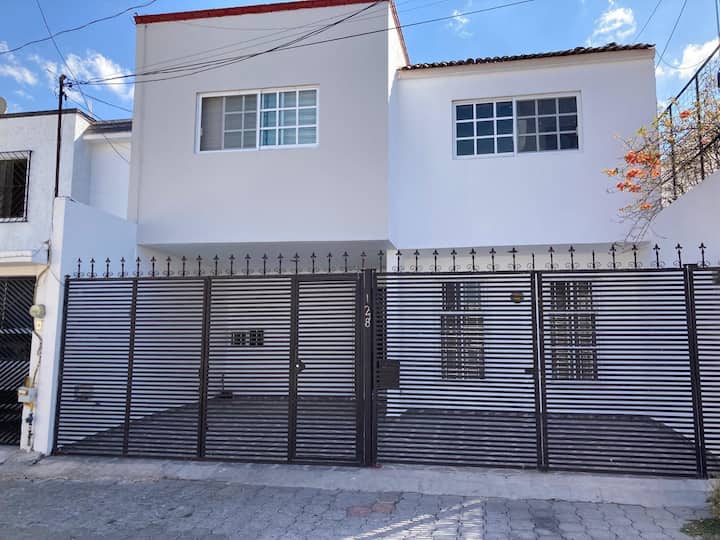 Hermosa Casa En Querétaro - Santiago de Querétaro