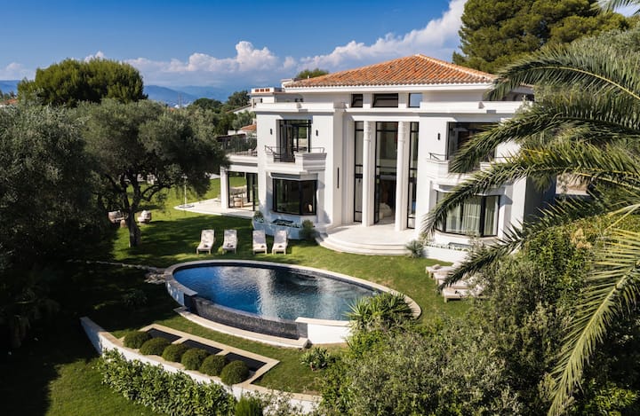 Villa Belle ÉPoque  6 Chambres, Piscine & Cinéma - Antibes