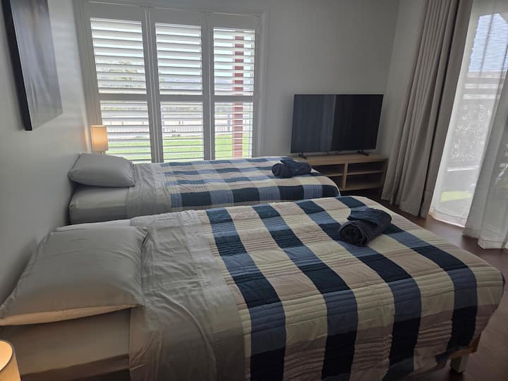 Private Unit In Cranley. Long Term Stays Available - Australie