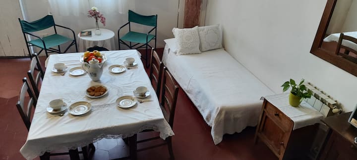 Studio Appartment Near Sta Croce Superb Location - Florence