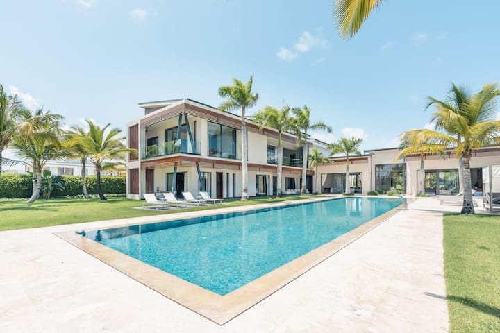 Luxury Villa | Volleyball & Gym | Jacuzzi & Pool - Punta Cana