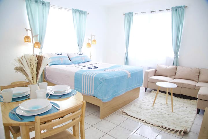 Miami Beach Stay 3 Min To Ocean - Miami Beach, FL