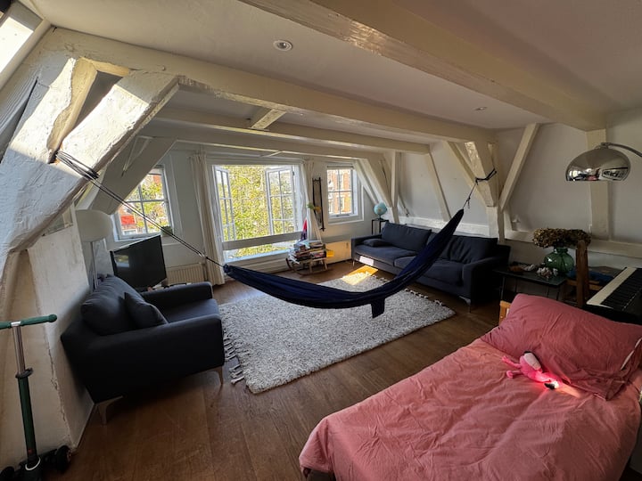 Charming Canal Apartment On Beautiful Quite Street - Amszterdam