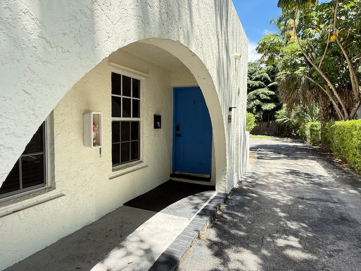 Bright Designer Villa Near Fort Lauderdale / Beach - Wilton Manors, FL