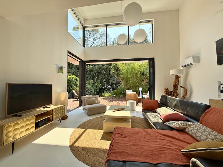 Villa D'architecte, Proche Mer & Cadre Verdoyant - Agay