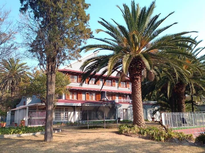 Ojong's Guesthouse/self-catering, Midrand - Midrand