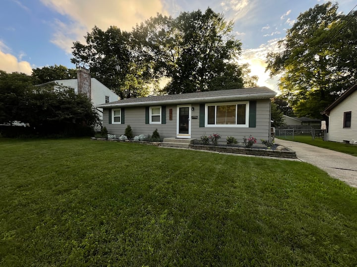 Cozy 3br Home In Wyoming - 大急流城