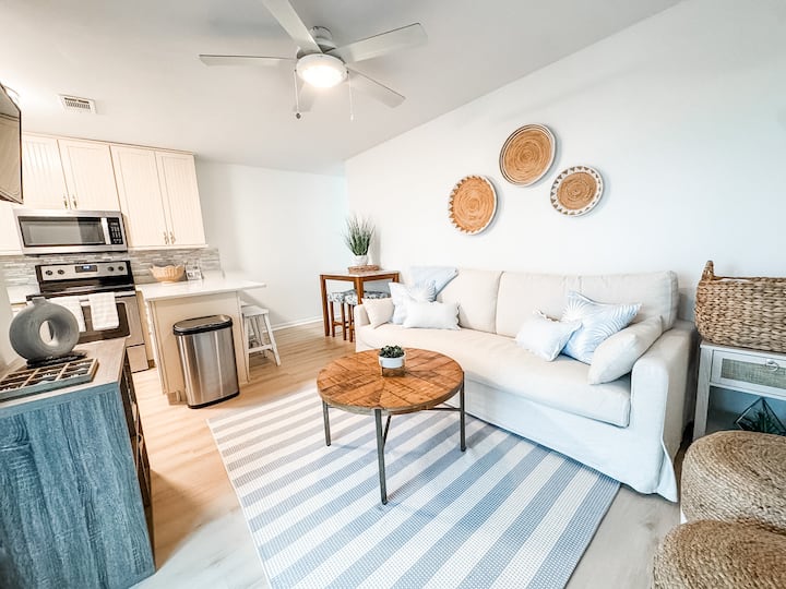 The Seaglass Cottage-s Of 30a-steps From The Beach - Floride