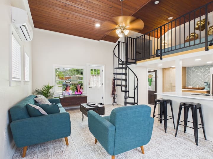 Rosehill Loft | Lakeside Retreat - Winter Haven