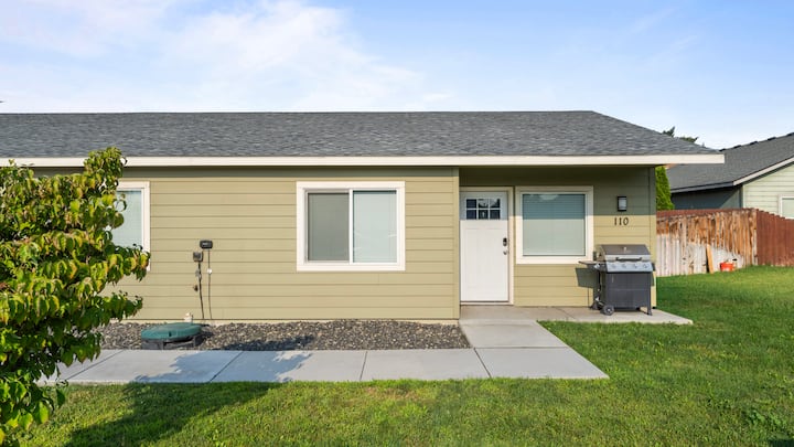 Modern Kennewick Duplex - Pasco, WA