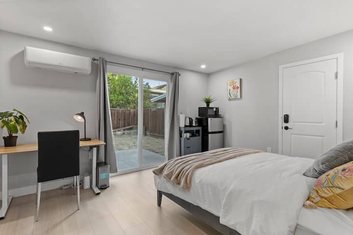 Jane's Home (Kn) | Suite W Bath & Private Entry+ac - Los Gatos, CA