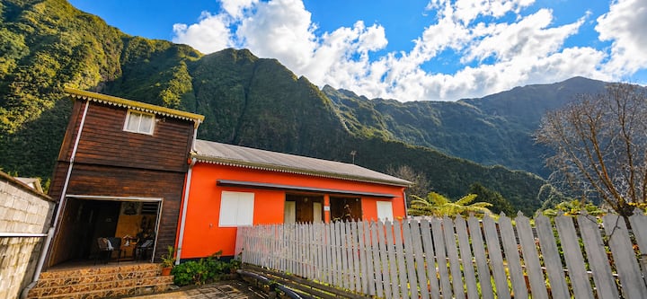 Grande Maison  La Plaine Des Palmistes  14 Pers - La Réunion