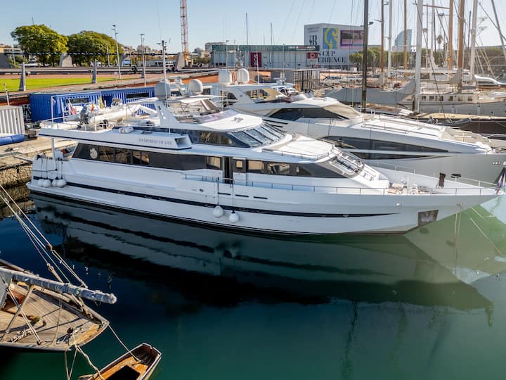 Luxury Yacht In The Heart Of Barcelona - Barcelone