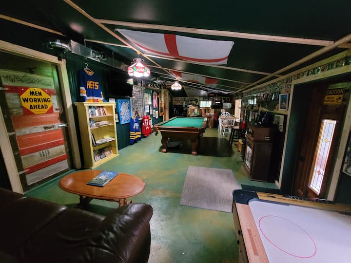 Homewood Villa Sports Room - Ingersoll