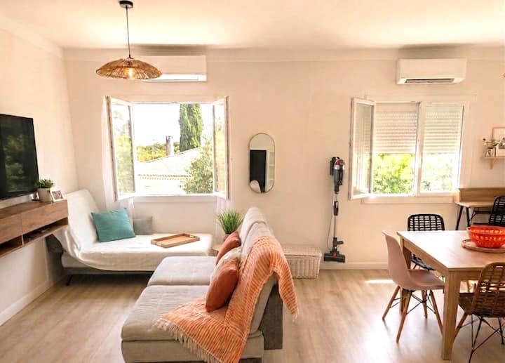 Maison Avec Terrasse Et Option Garde D'enfants - Béziers