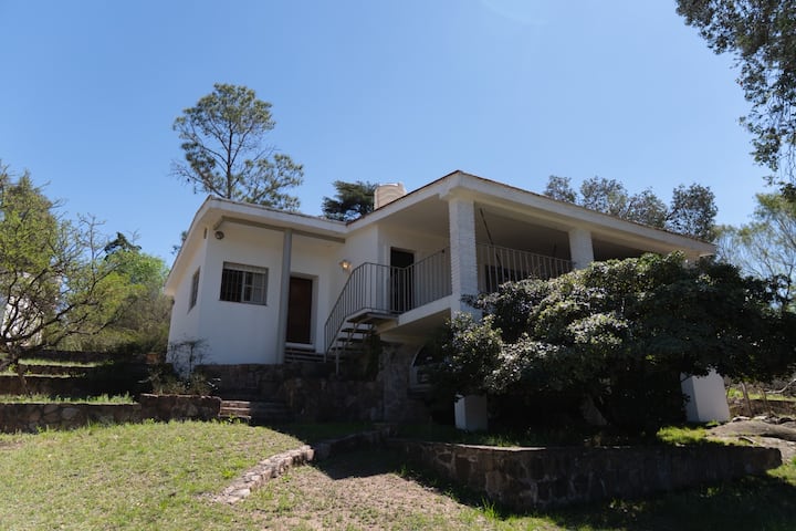 Casa Frente Al Río: El Rancho - Villa Carlos Paz