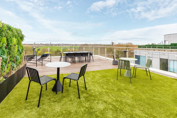 (P218)1 Bed Flat With Ac+balcony+carpark, Chiswick - 賓福特