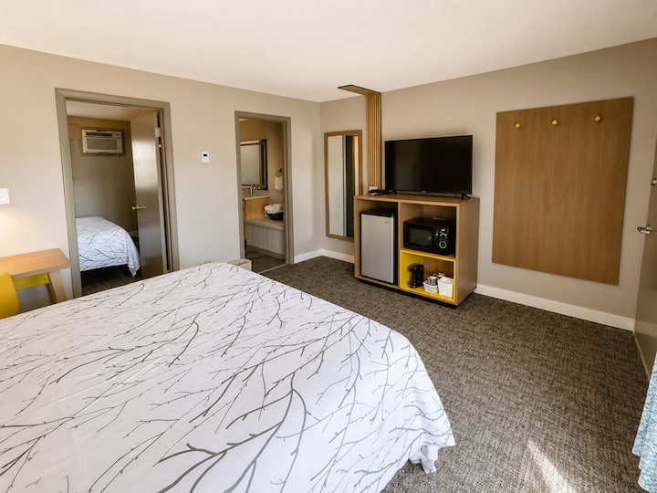 2bedroom Suite @Continentalinn Downtown Cheboygan - Cheboygan, MI