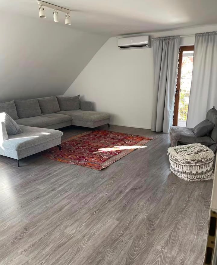 90qm Wohnung Mit Balkon Direkt Neben Waldgebiet - Neubiberg