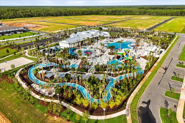 10 Bd/ 8 Ba/ Windsor Cay (16224 Sm) - Clermont, FL