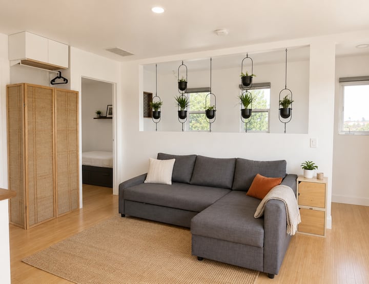 The Modern Retreat - San Diego
