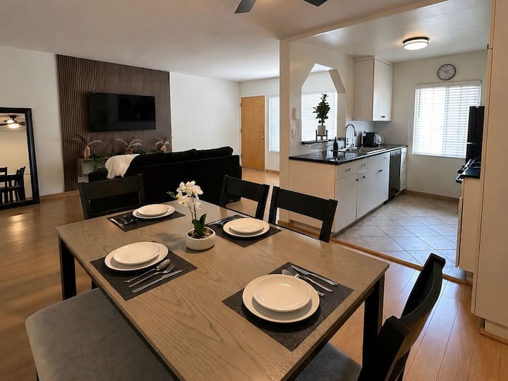 Mid City | Los Angeles Getaway - Beverly Hills, CA