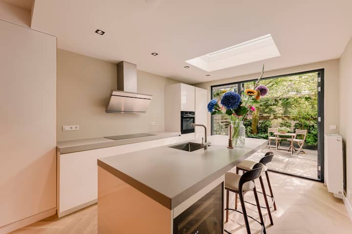 Stylish Ground-floor Apartment With Private Garden - Ámsterdam