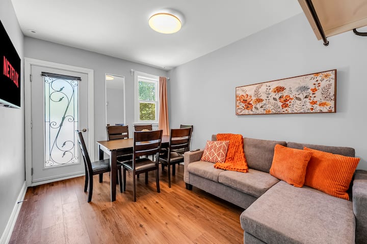 *1 Minute To Bmo Field* 4 Bedroom Home In Downtown - Mississauga