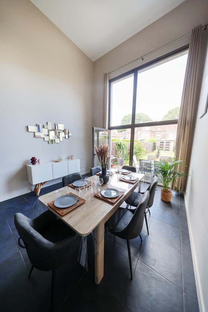 Maison Avec Jardin à Croix, Près De Lille - Lille