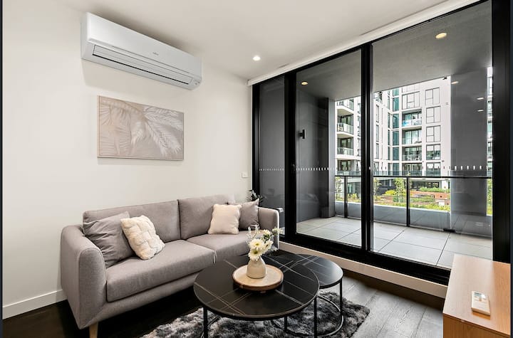 A Secluded Surprise - Melbourne