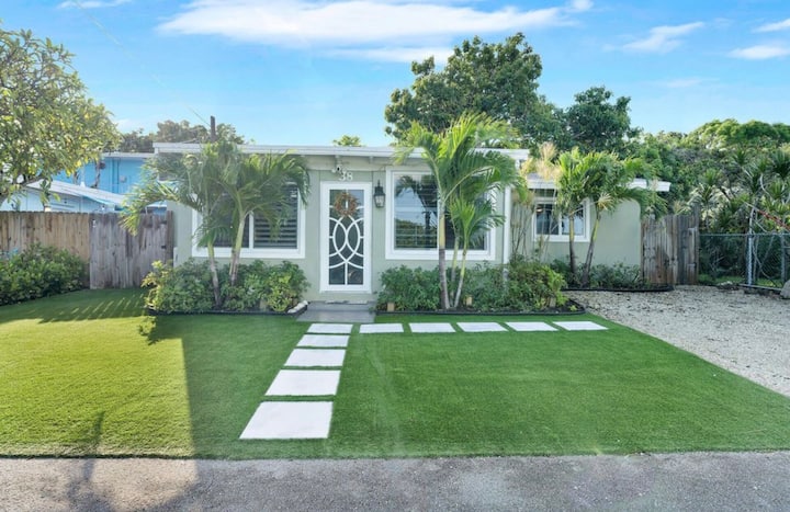 Charming Key Largo 1 Bed 2 Full Bath - Key Largo