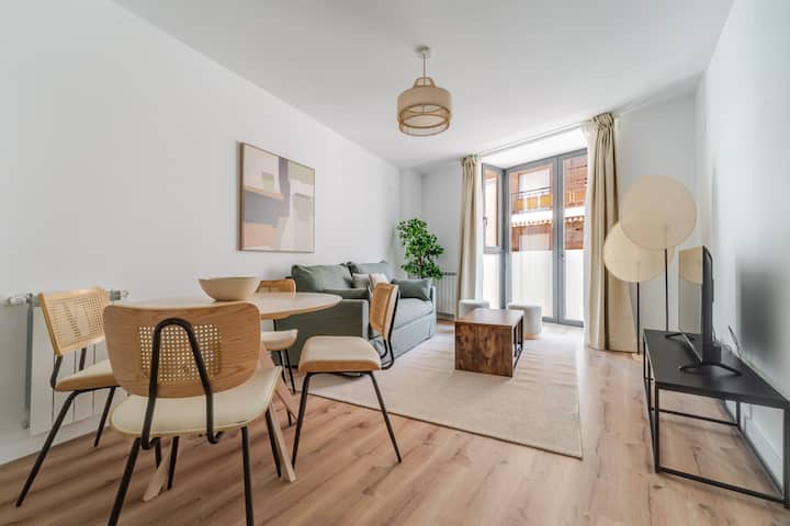 Bright With Pool -1bdr 1bath-ventas - Estadio de Vallecas