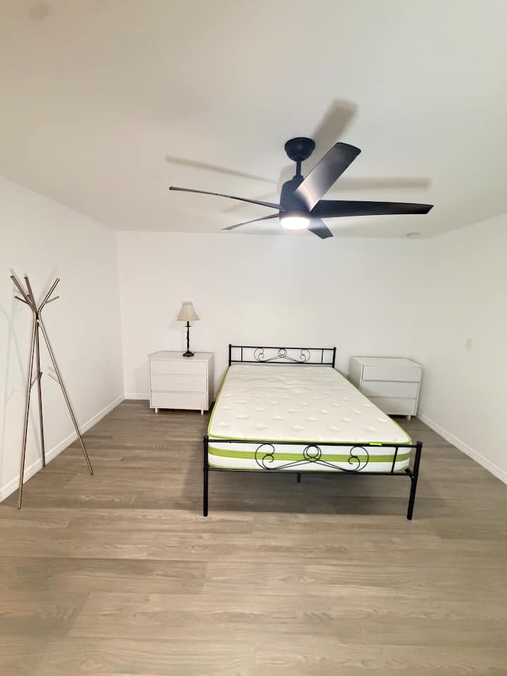 Romantic Victorian Guest Room - Stuart, FL