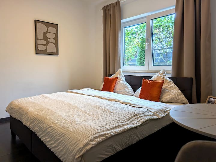 Room No 8 | Base Stay Erlangen | Free Parking - Erlangen