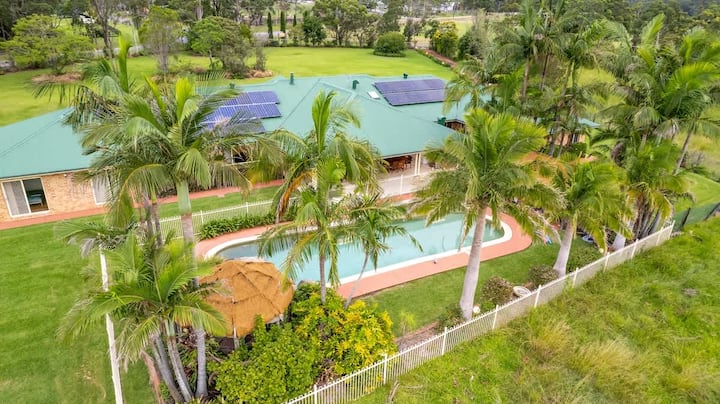 Luxury Farm House - 1 Hour From Sydney Spa/pool - Morisset