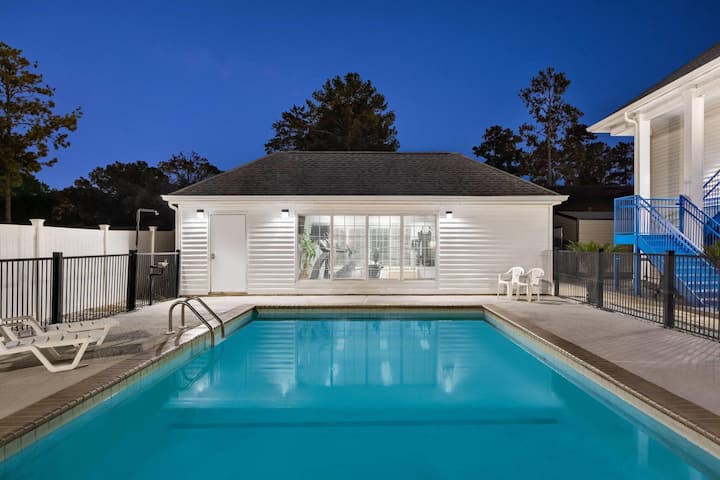 2 Double | Baymont Albany | Pet Friendly - Albany, GA