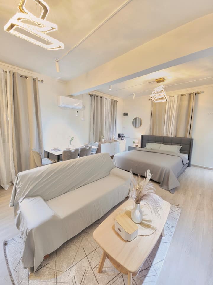 Modern Grand Baie Studio 2-min Walk To The Beach - Mauritius