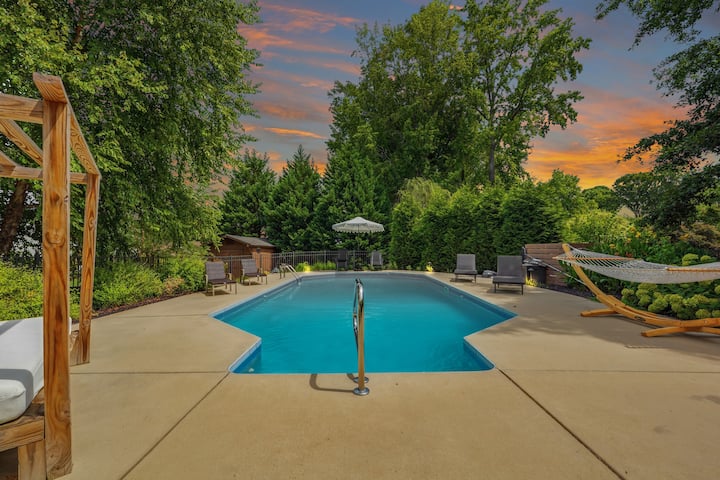 4br Magical Oasis Retreat W/pool & Game Room - Concord, NC